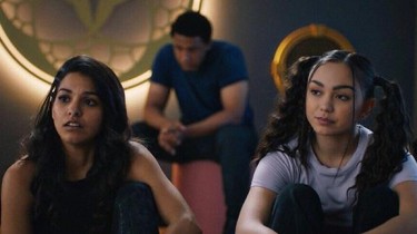 Watch Utopia Falls (2020) TV Series Free Online | STARZ ON