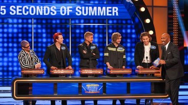 Watch Celebrity Family Feud in Streaming Online | TV Shows | STARZ ON