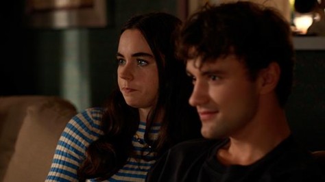 Watch Yellowjackets in Streaming Online | TV Shows | STARZ ON